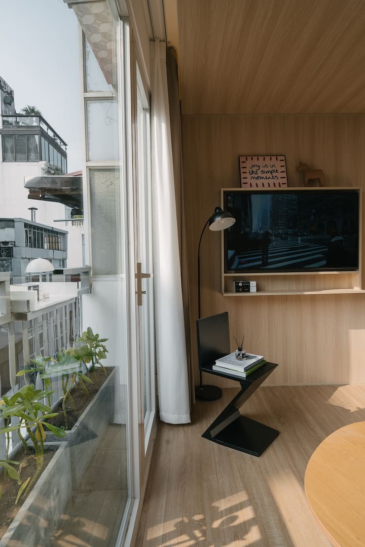 Live The Old Quarter 20| Hoan Kiem| Balcony - China