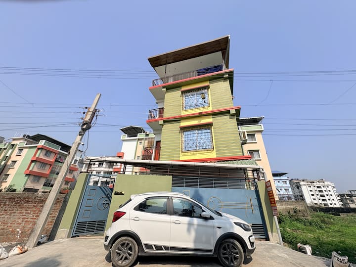 Cozy Private Studio  Balcony  Ac  Kitchen - Siliguri