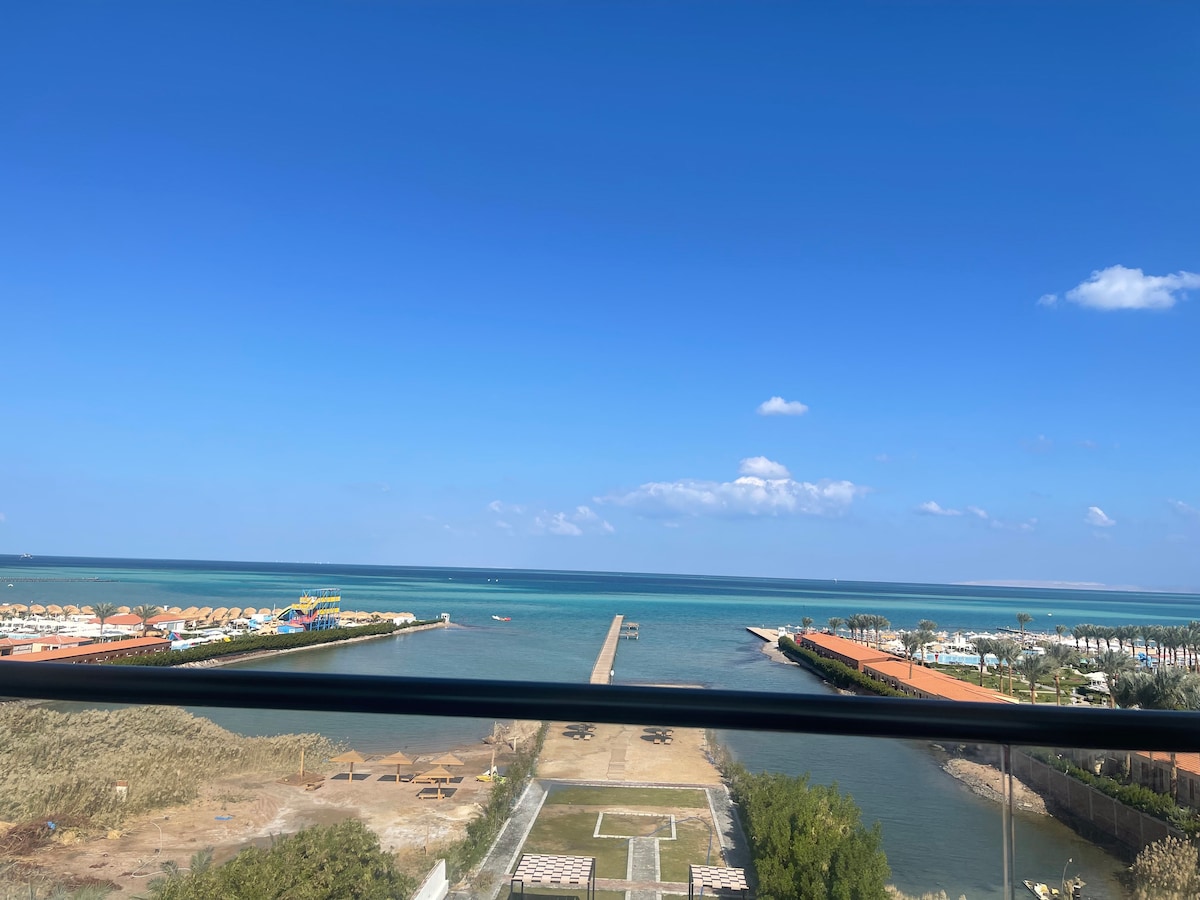 Full Sea View Beachfront Studio & Cozy Balcony - Flats for Rent in ...