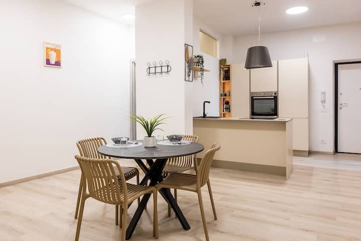 Al Porto Apartment, Seafront - Salerno