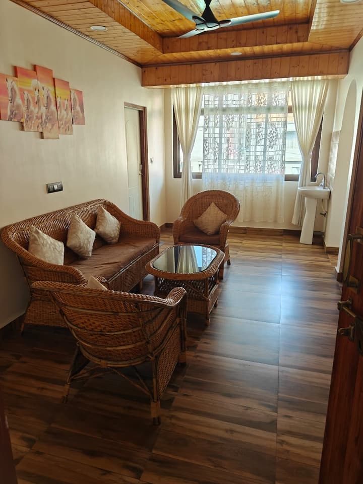 Spacious Room In 2bhk Apt Kalimpong East Wing - Kalimpong