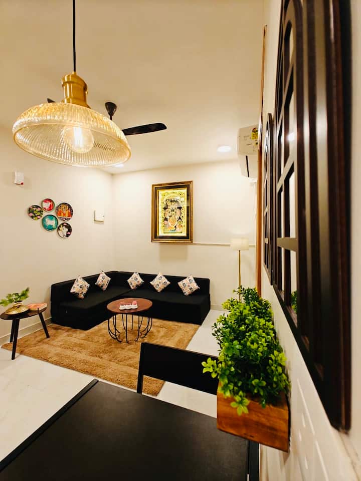 Parivartantimeless Classic Luxurious Apartment - 沃林達文