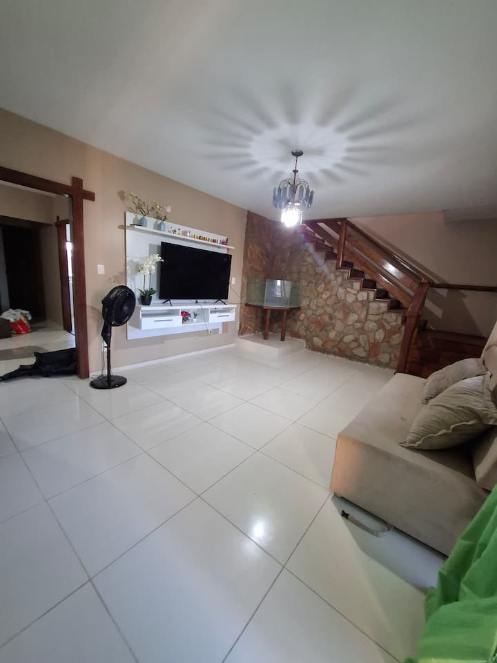 Casa Arejada E Espaçosa, A Cerca De 1km Da Praia - Ilhéus