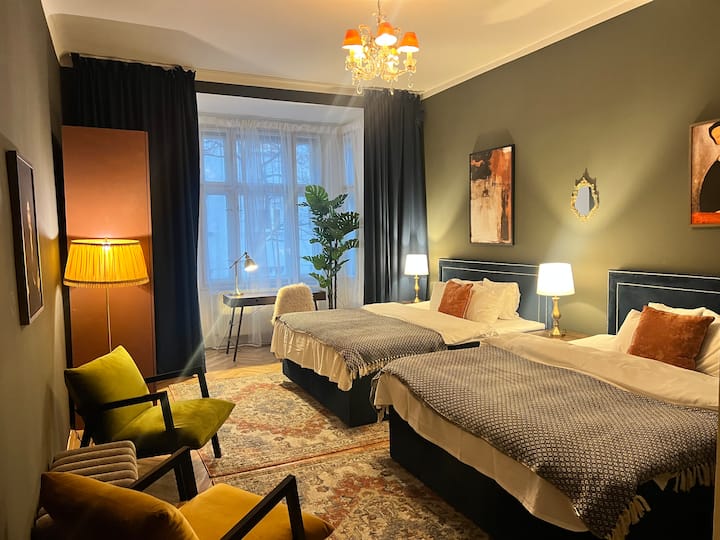 Hotel Style Family Retreat Near Museum & Rieg.sady - Praga