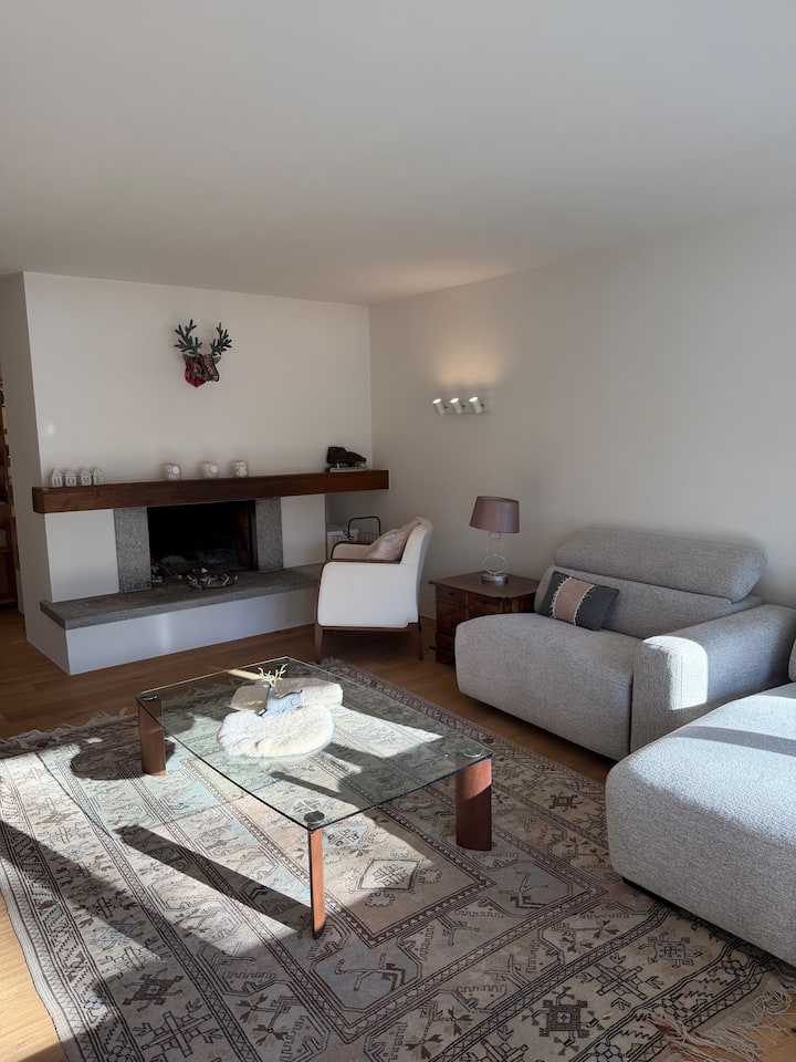 Elegant Alpine Residence In Central Klosters - Klosters-Serneus