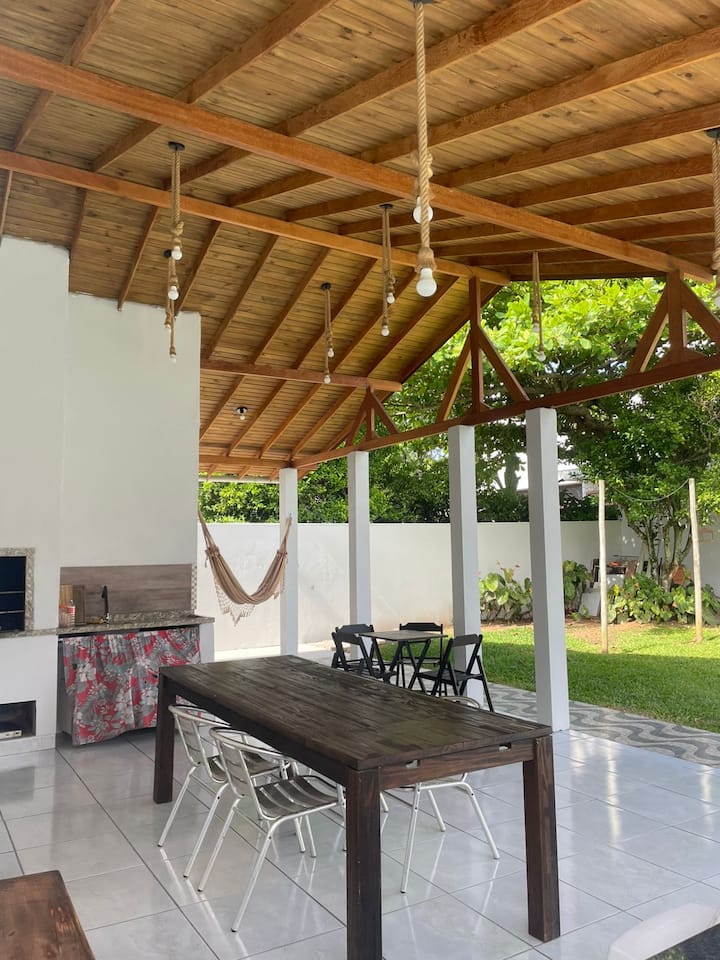 Réveillon Casa Térrea Com Piscina Para 12 Pessoas - Florianópolis