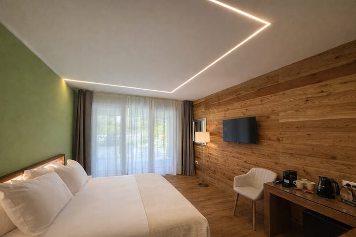 Chambre Chaleureuse En Bois Avec Terrasse Privée - Luserna