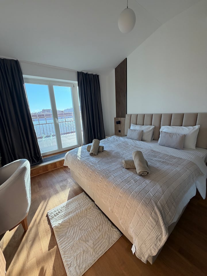 Modern Ku’damm Luxury Home For 14 I 2 Kitchens - Berlin