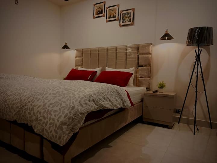 Arteo Cozy Studio | Mm Alam • Gulberg - Lahore