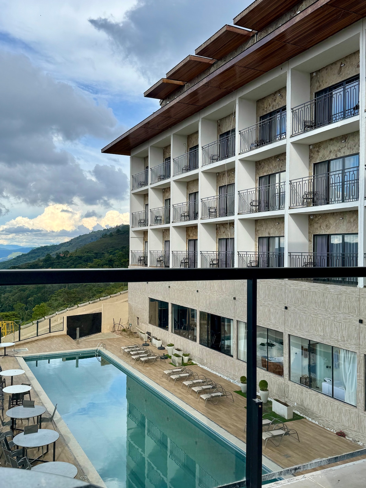 Luxury Apartment - Gran Paradiso Resort Campos do Jordão - Hotels for ...