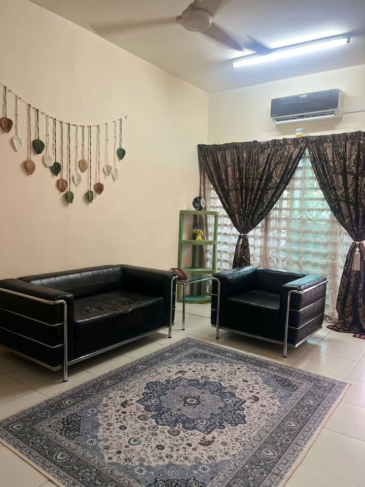 Izzu Homestay,sungkai Perak - Sungkai