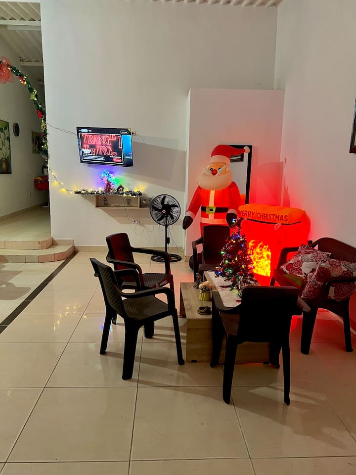 Casa Familiar En El Parque Principal De Chinacota - Chinácota