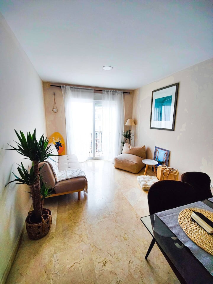 Cozy Apartment In Heart Of City, Walk To The Beach - Tarifa