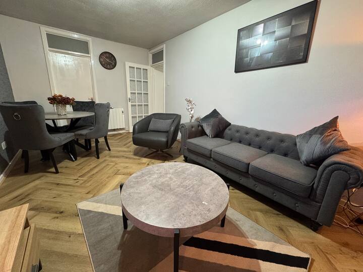 Luxury Air Cond 2-bed Apt+office+tv Bed Free Parkg - Altrincham
