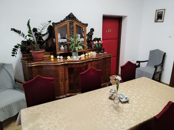 Tartós Szegfű Vendégház Az Egész Sarokház - Hungría