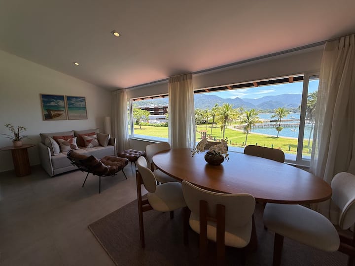 Apartamento Próximo Ao Fasano / Praia Com 2 Suítes - Angra dos Reis