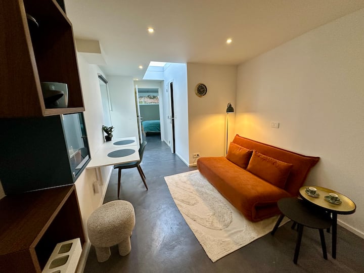 Bright Modern Studio -Eu Parliament - Bruxelles