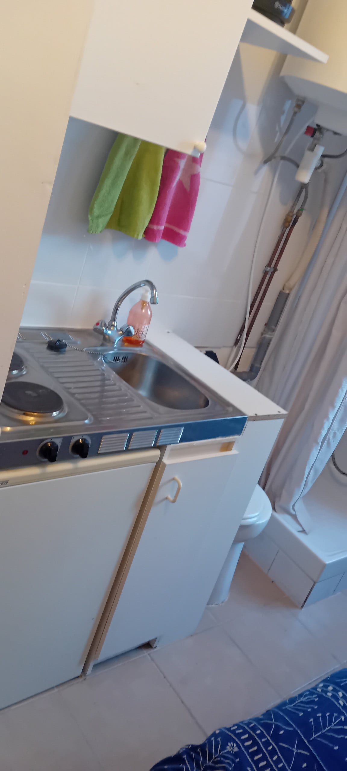 Jolie studio 10m2 - Appartements à louer à Paris, Île-de-France, France ...