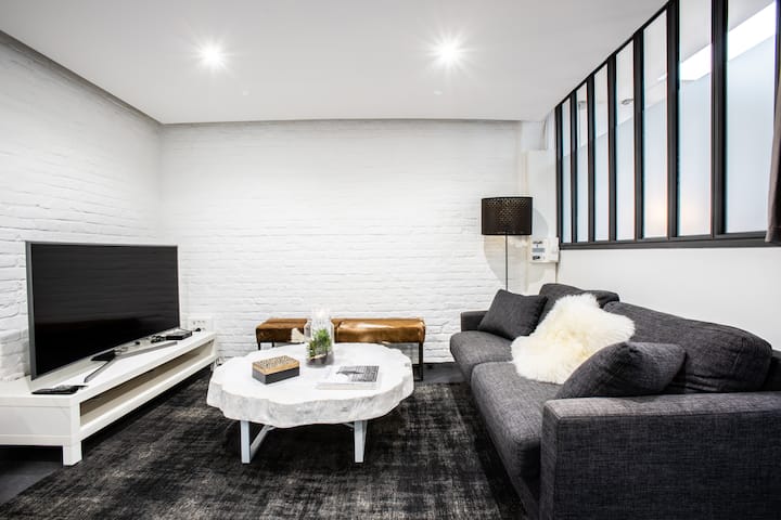 Lille : T2 Chic Sous Les Toits, Gares & Opéra - Lille