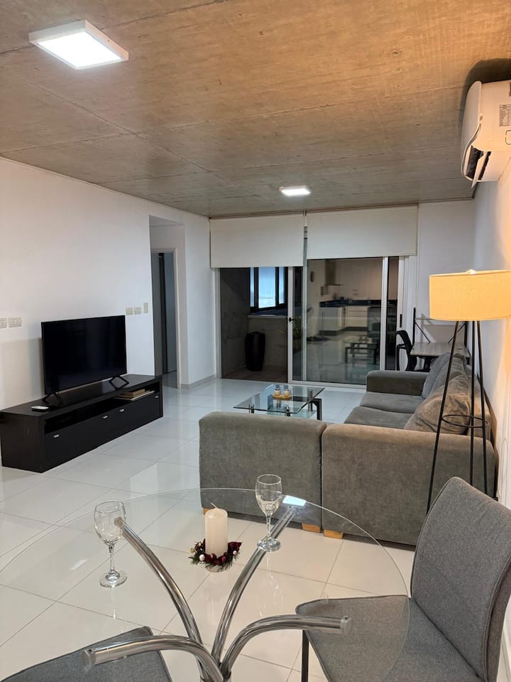 Departamento Amplio Con Cochera Av. Sarmiento 645 - Provincia de Chaco