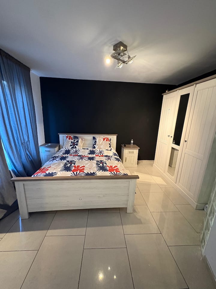 Apparemment Chaleureux, 2 Chambres - Mons