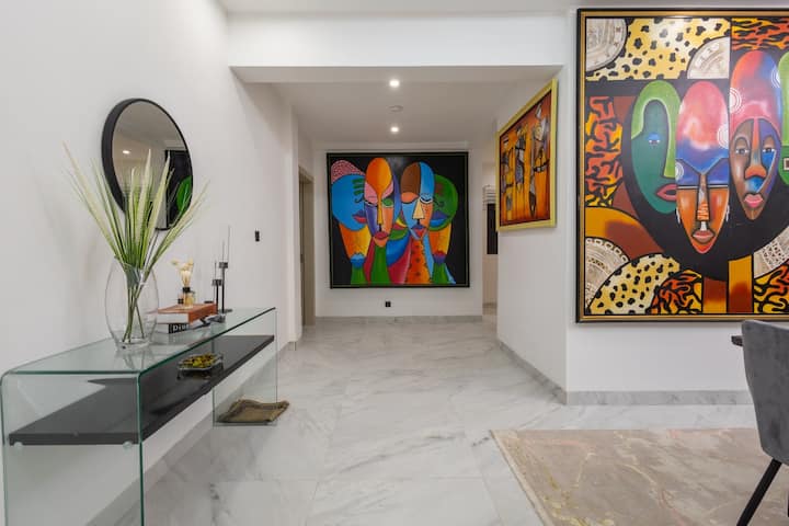 3 Bedrooms, Almadies, Sea View, Pool, Gym &
Cinema - Dakar