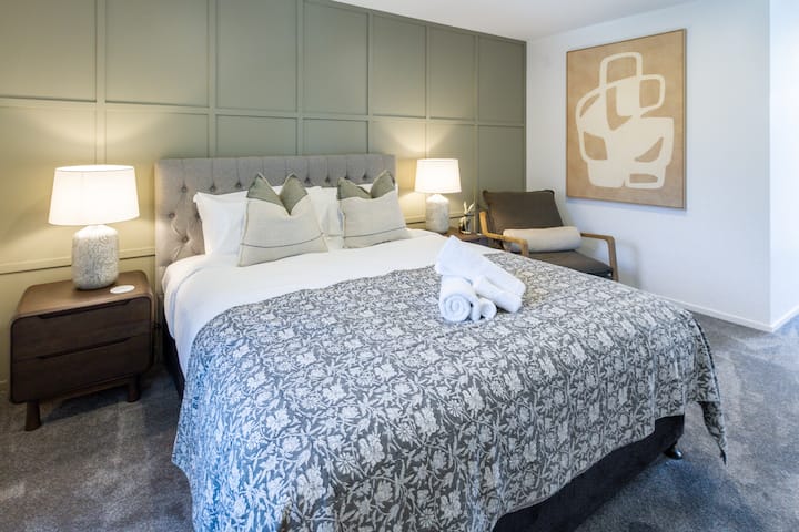 Elegant City Living | 2 King Beds | Central Chch - Christchurch