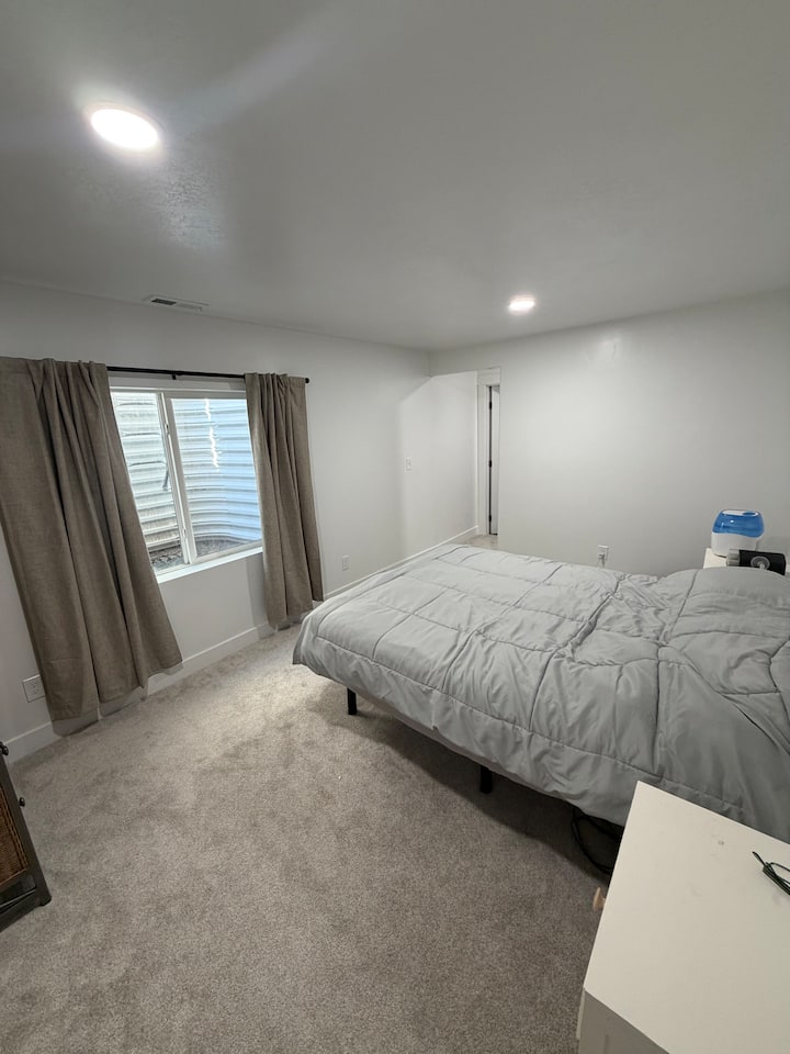 Cozy Modern Studio • Perfect For Work Or Travel - Lehi, UT