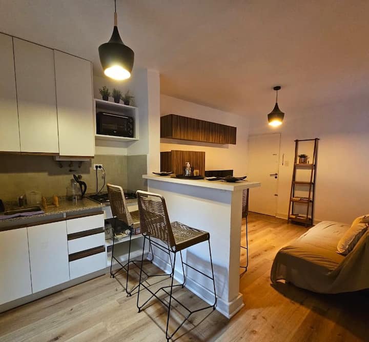 Departamento En B°gral Paz A Mts De Hosp. Italiano - Córdoba