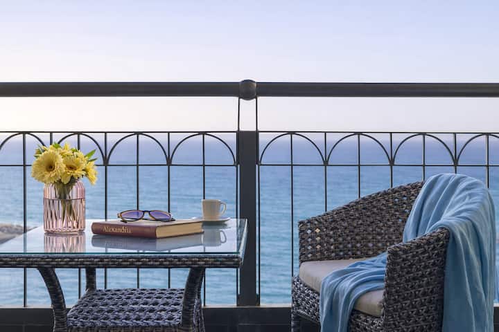 Four Seasons Seaview Condo - A - Alejandría