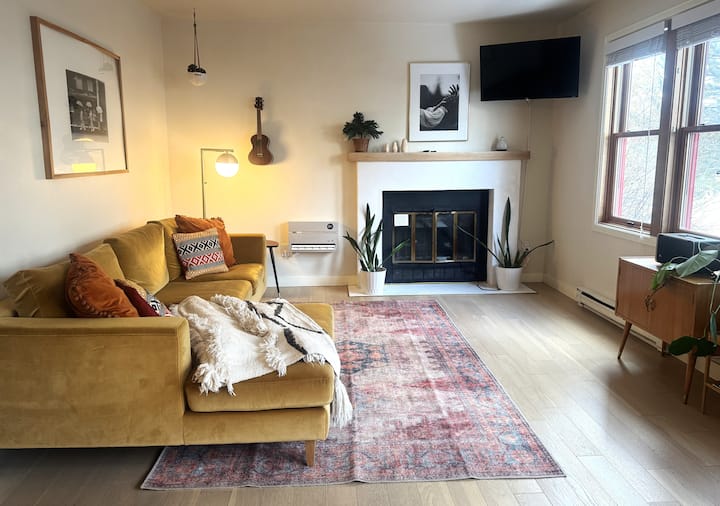 Cedar House Durango Condo W/ Sauna, Hot Tub & Pool - Durango, CO