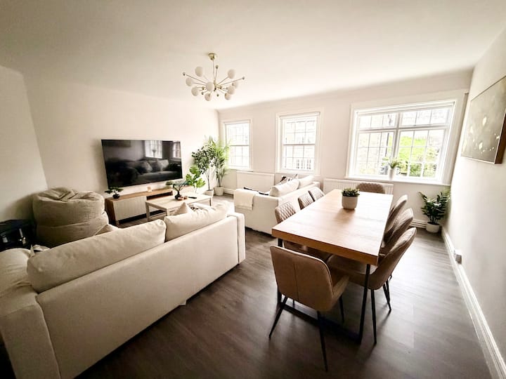 Charming York City Apartment, Free Parking - York