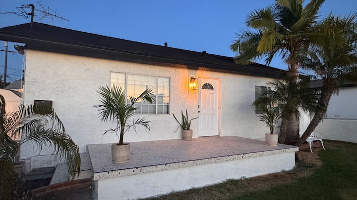 Centrally Located In The Heart Of Socal - Whittier, CA