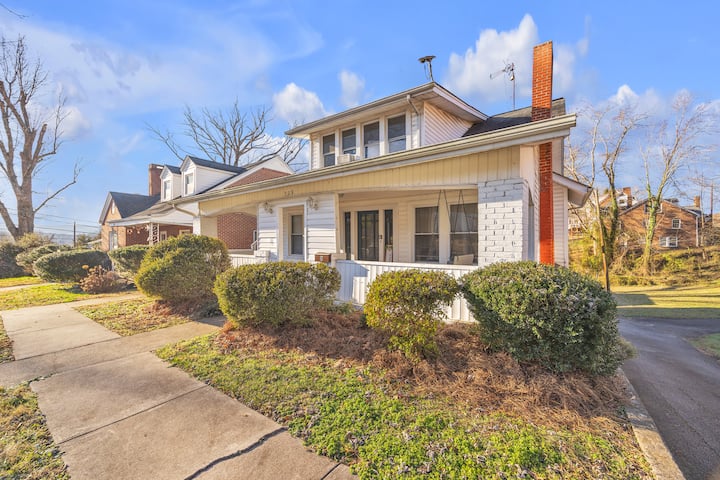 10th Street Retreat - W. Kerr Scott Lake