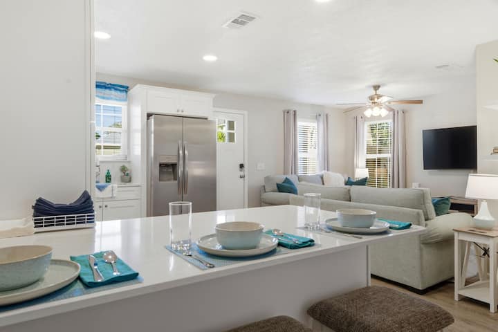 Renovated C Street Cottage | Quiet And Central - Pensacola, FL