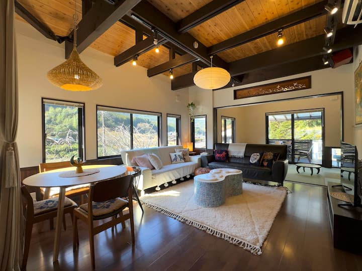 最大7名様｜伊万里ハウス｜大川内山の一棟貸切宿｜陶磁器と伊万里の自然を愉しむ宿 - 佐賀県