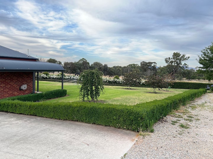 Peaceful & Private Rural Retreat - Jindera