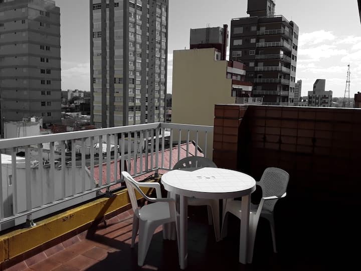 Depto. Con Cochera A 1 Cuadra De La Peatonal - Miramar