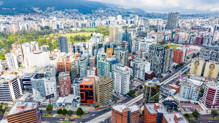 Studio In La Carolina With Pool, Luxury Building - Quito