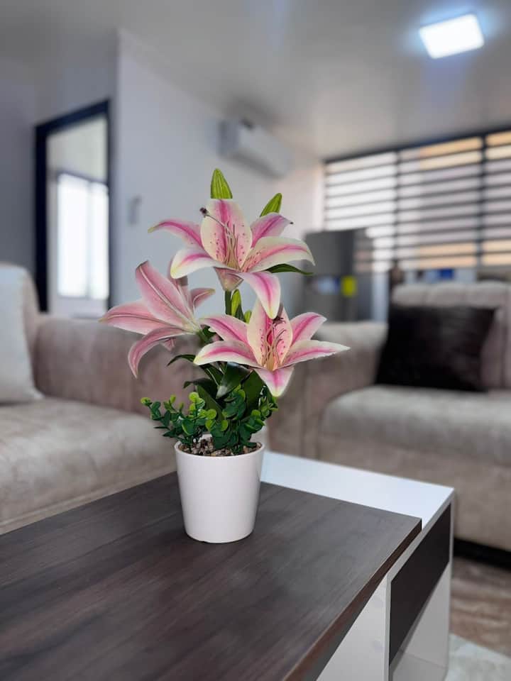 Airbnb De Estefy #2 /Wifi /Parqueadero Gratis A/c - Santo Domingo