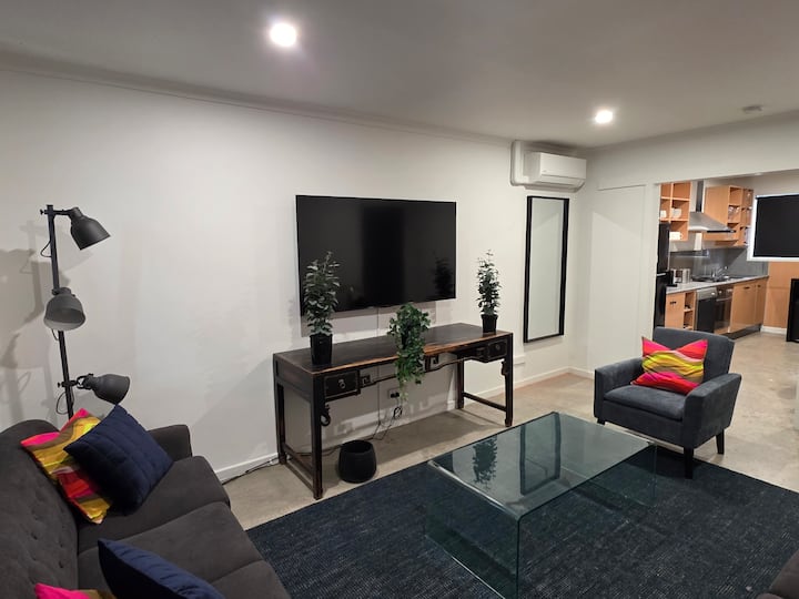 A Sporting Spot In Warm Sunshine - St Albans