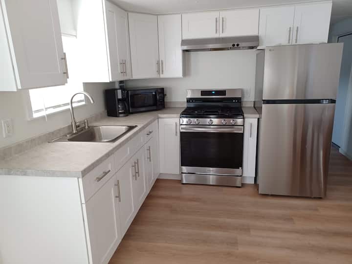 Lake Access And Dock (Fresh Remodel) - Bahamas