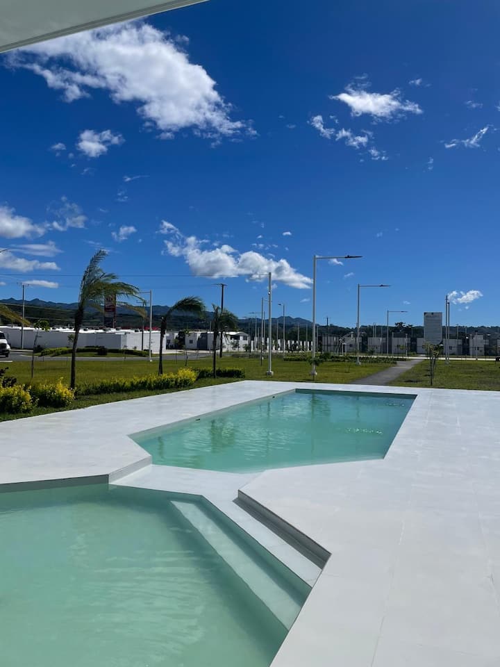 Vacation Home 2 Bed 1 Bath, Shared Pool & Park - El Salvador