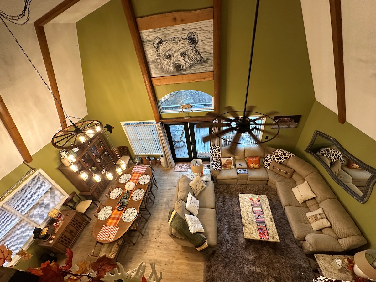 Mountains of Tennessee Treehouse - Houses for Rent in Crab Orchard ...