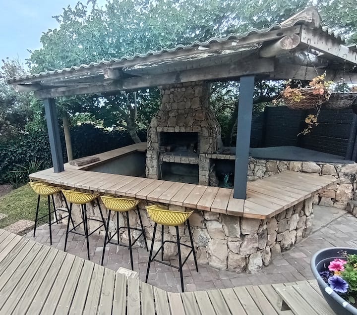 Plekkie In Die Son - Still Bay