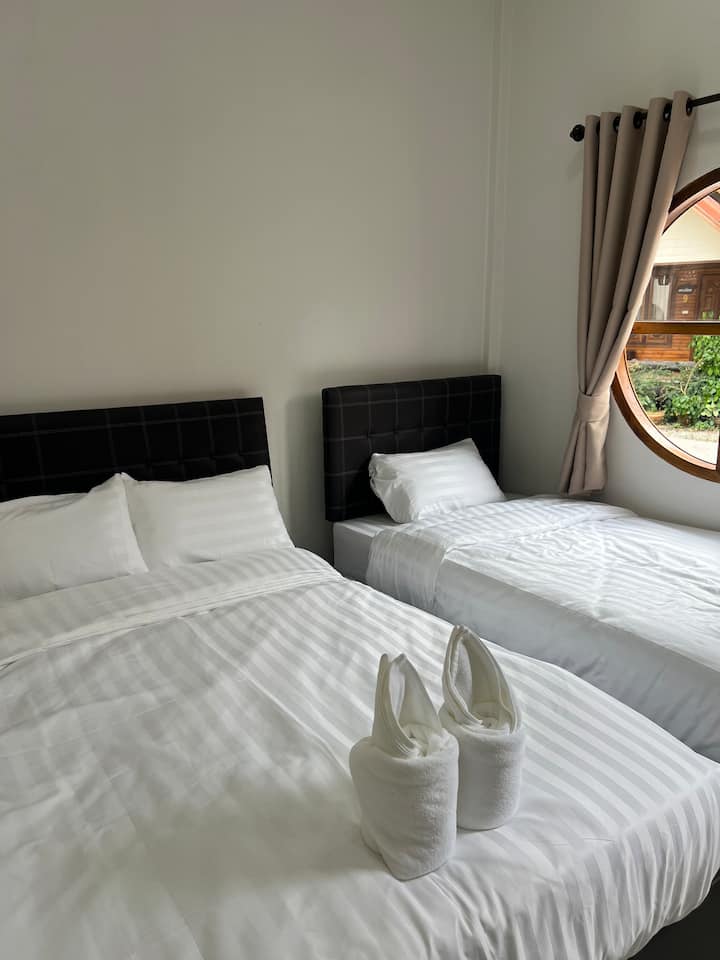 New Convenient Hotel With Pool - Chumphon