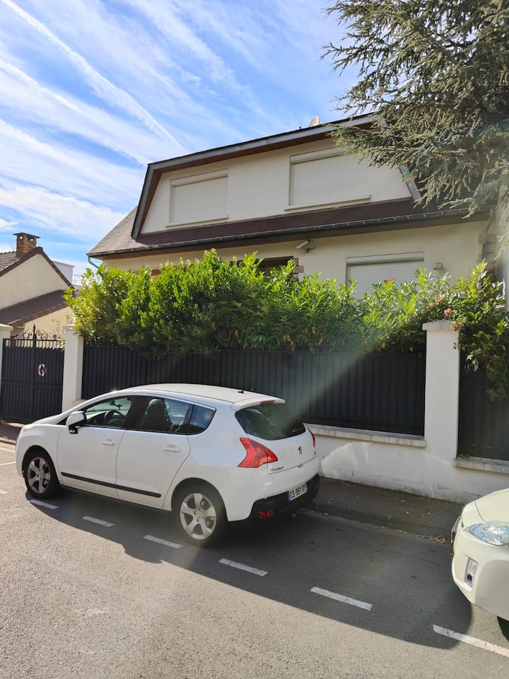 G - Super Maison 10 Min Paris Expos- 11 Chambres - - Paris