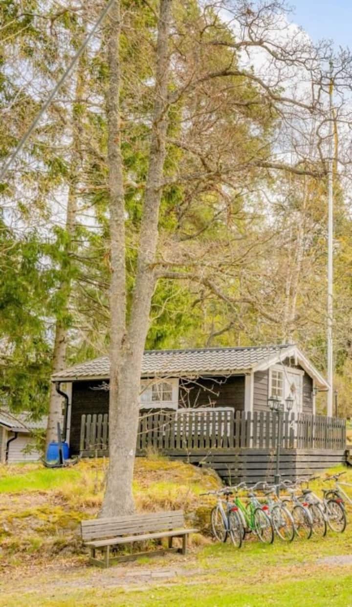 Stuga Med Sjöutsikt I Stockholm Skärgård. - Sandhamn