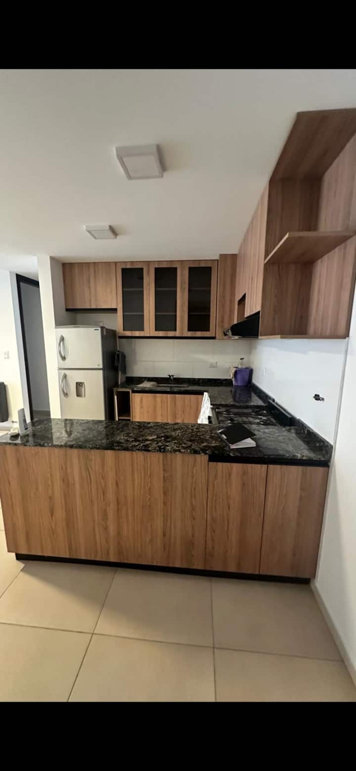 Las 3 B (Bueno, Bonito Y Barato). - Arroyito