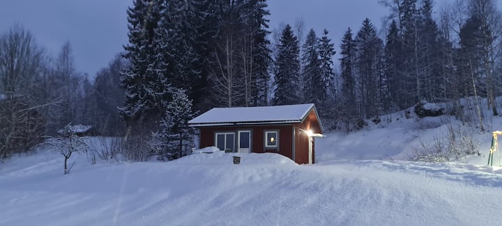 Nära Romme Alpin Egen Liten Stuga - Borlänge